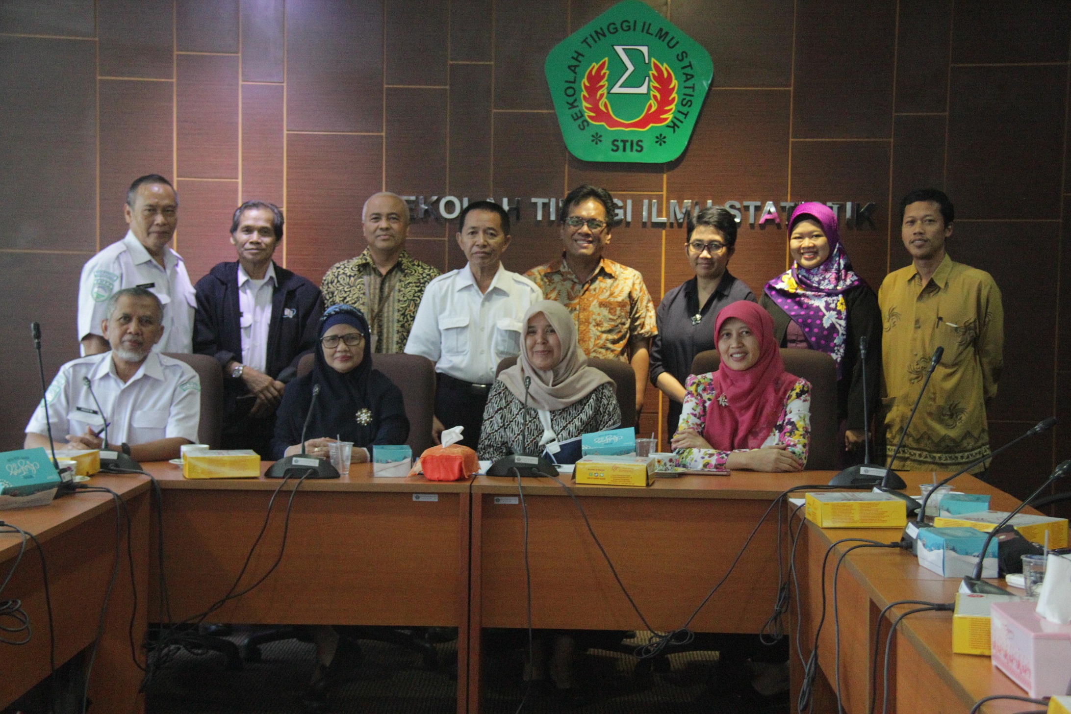 Studi Banding STMKG dan STSN ke Polstat STIS - Politeknik Statistika STIS